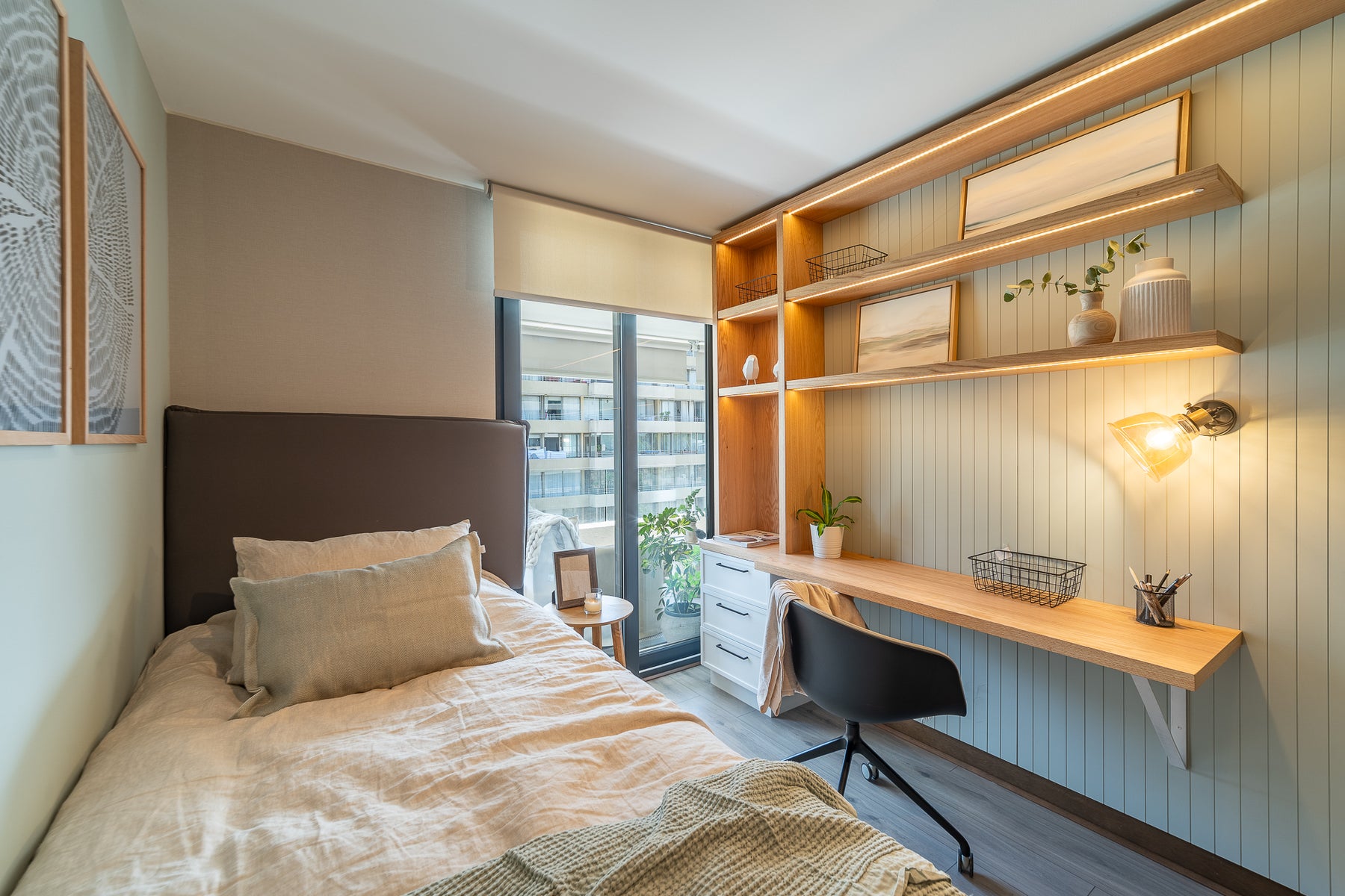 Victor Rae – Antico Studio